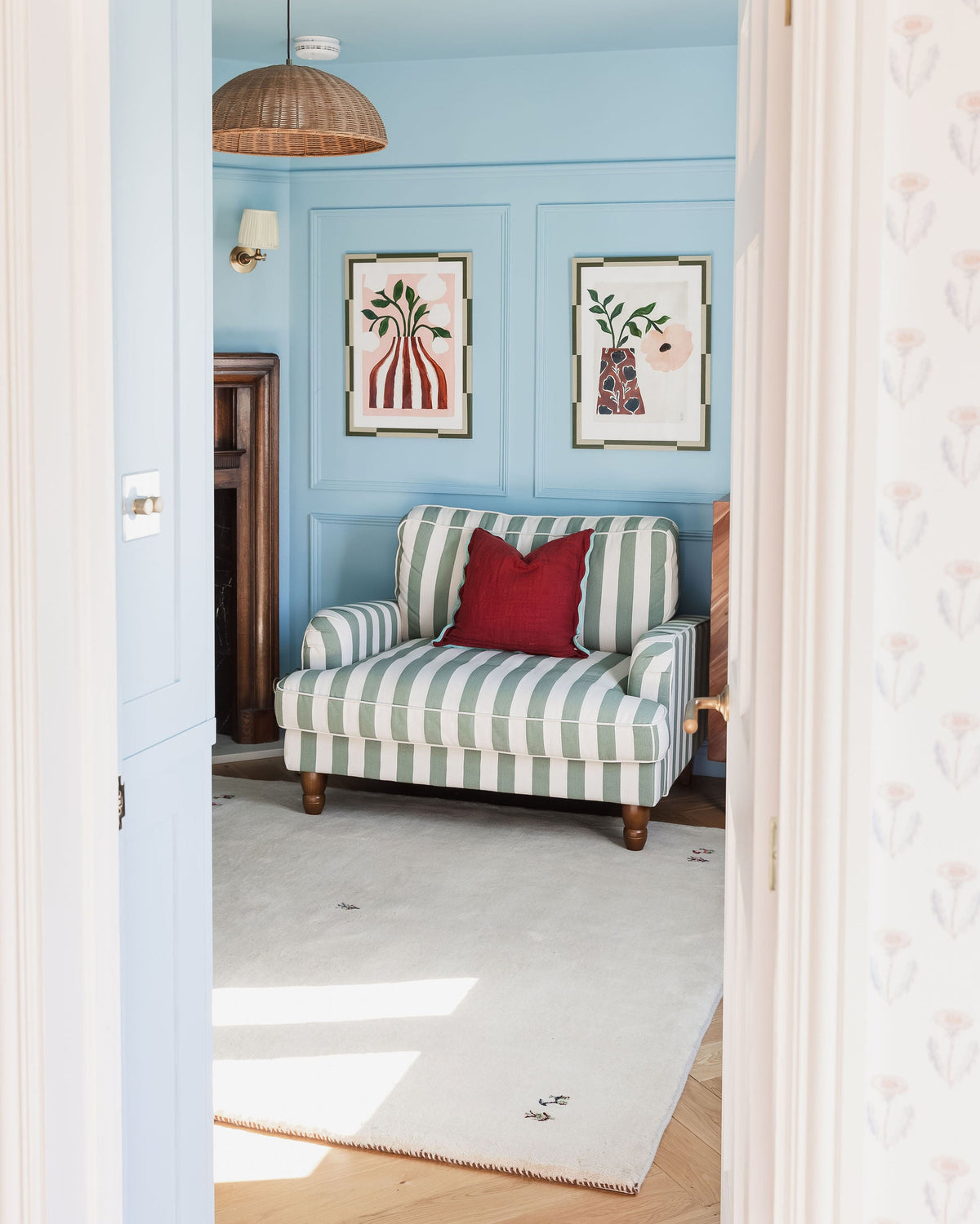 Types of Persian Rugs Encyclopedia | Lilla Rugs | Persian Rugs London