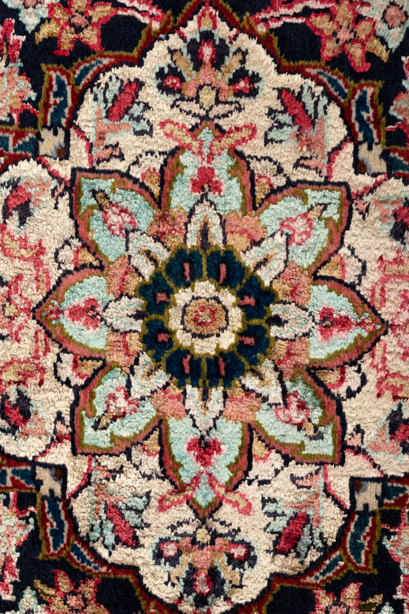 RUFUS Kashan 220x125cm – Lilla Rugs